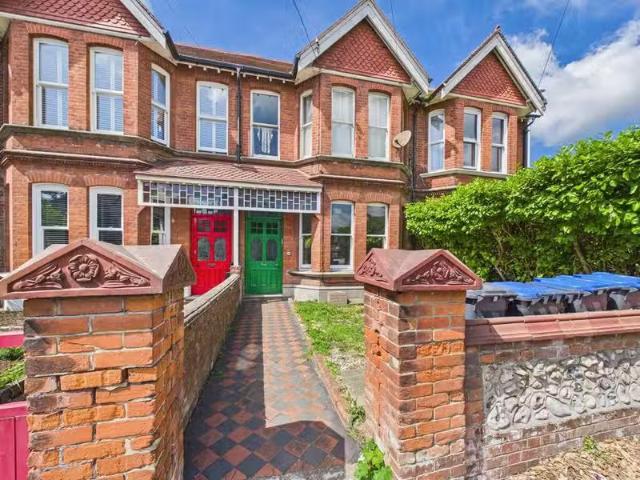 2 bedroom flat for rent in Heene Road, Worthing, BN11 4PH, BN11