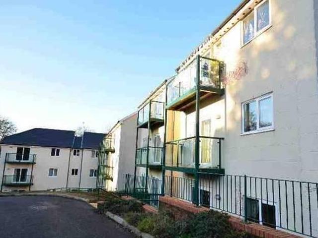 2 bedroom flat for rent in Helena Apartments Gillsmans Hill St LeonardsOnSea TN38