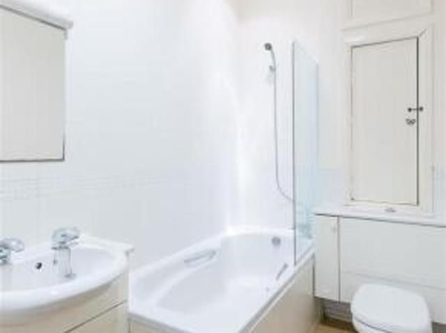 2 bedroom flat for rent in Helmsley Road, Sandyford, Newcastle upon Tyne, NE2