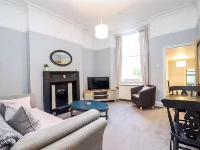 2 bedroom flat for rent in Herbert Road, Clevedon, BS21