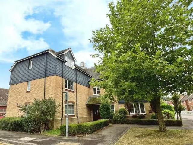2 bedroom flat for rent in Hersden, Canterbury, CT3