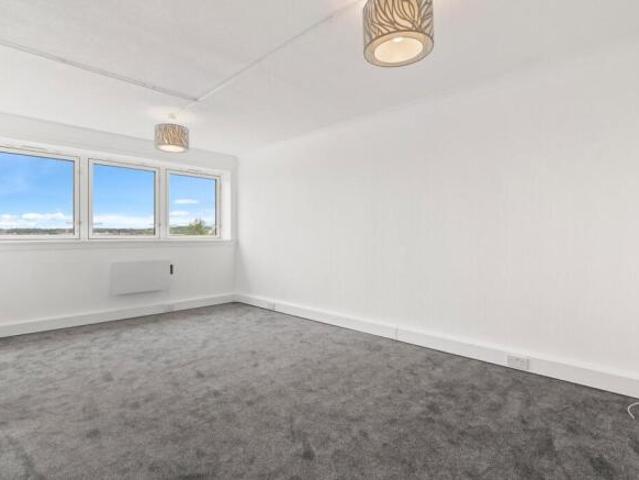 2 bedroom flat for rent in Hind House, 74 Hornsey Road, N7