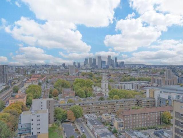 2 bedroom flat for rent in Hindmarsh Close, Shadwell, London, E1