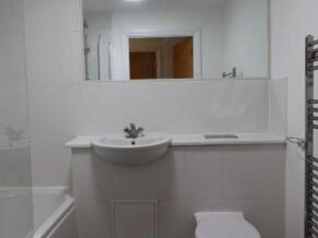 2 bedroom flat for rent in Hibernia Court, North Star Boulevard, Greenhithe, Kent, DA9 9UJ – 2 bedroom apartment, DA9