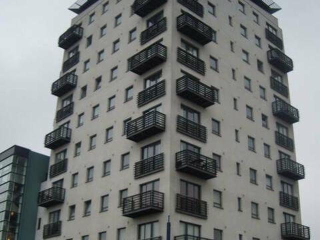 2 bedroom flat for rent in High Road Chadwell Heath RM6