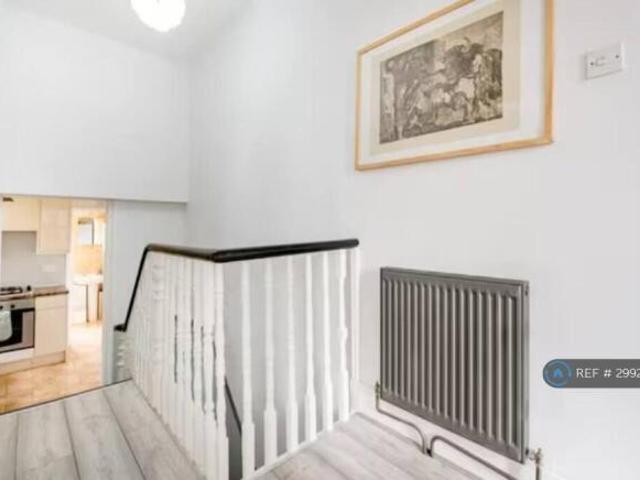 2 bedroom flat for rent in High Road Leytonstone, Waltham Forest, London, E11