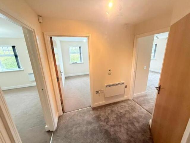 2 bedroom flat for rent in High Royds Drive, Menston, Ilkley, West Yorkshire, UK, LS29