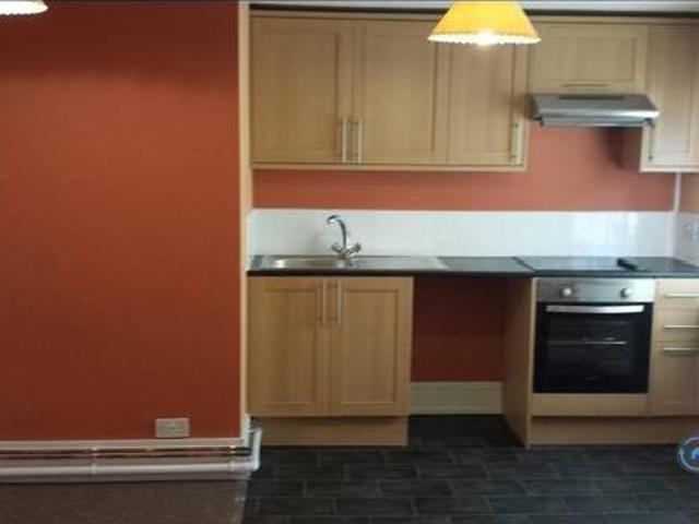 2 bedroom flat for rent in High Street Huntingdon PE29