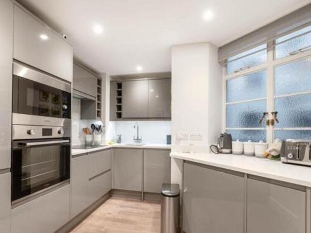 2 Bedroom Flat For Rent In High Street Kensington