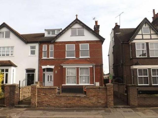 2 bedroom flat for rent in High Street North Dunstable LU6