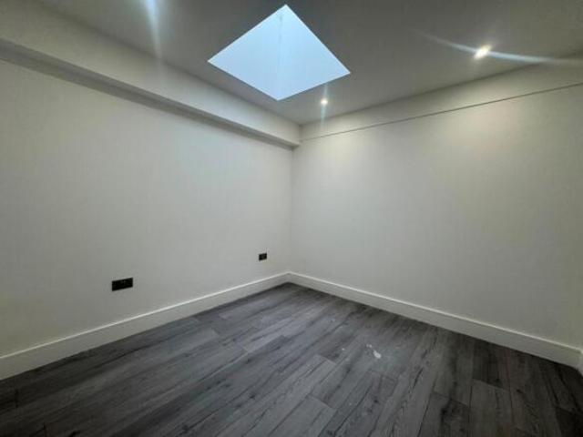 2 bedroom flat for rent in High Street, Swanley BR8