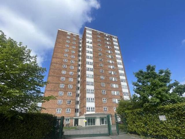 2 Bedroom Flat For Rent In Highclere Avenue, Salford