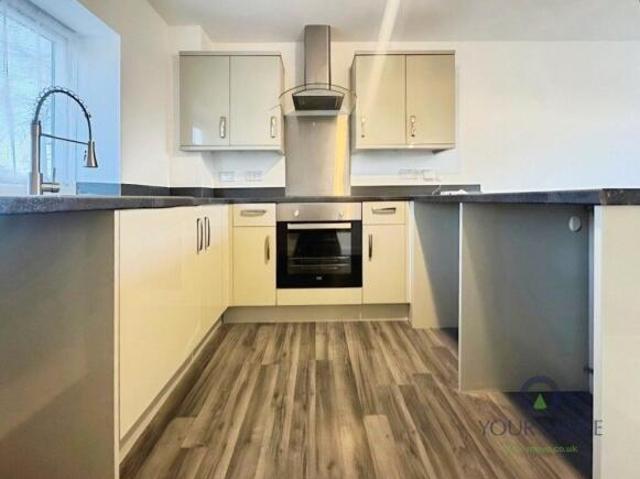 2 bedroom flat for rent in Highland Road, Maidstone, Kent, ME15