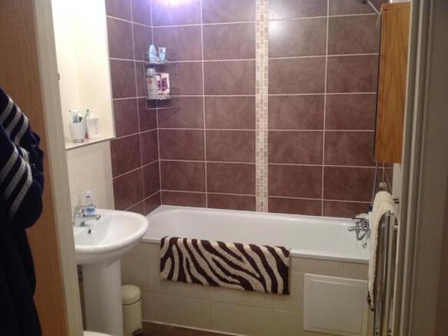2 bedroom flat for rent in Hightown Road, LU2