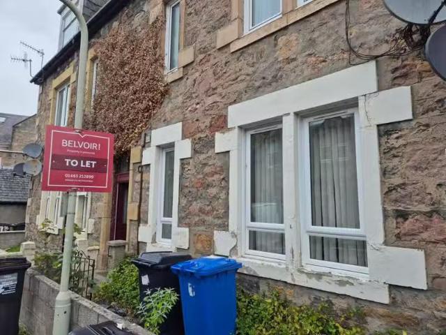 2 bedroom flat for rent in Hill street, Crown, Inverness, IV2