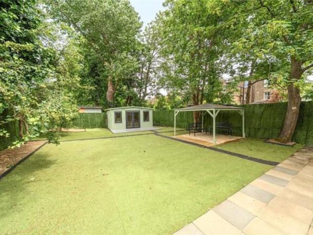 2 bedroom flat for rent in Hillmarton Road, N7, London, N7