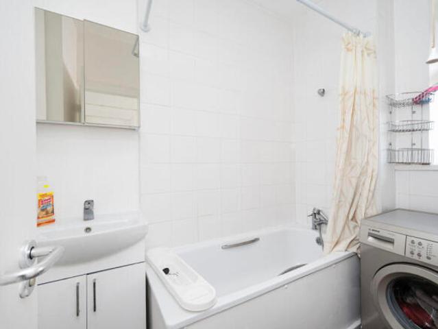 2 bedroom flat for rent in Homerton Road, E9, Hackney, London, E9