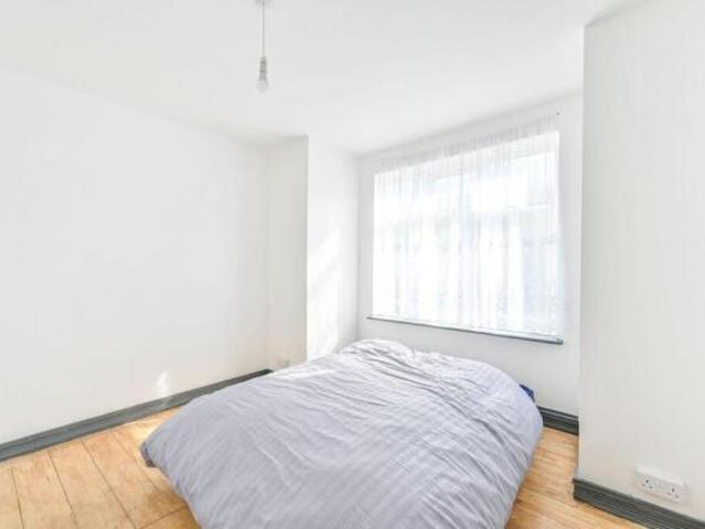 2 bedroom flat for rent in Honeywood Road, Harlesden, London, NW10