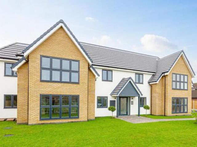 2 Bedroom Flat For Rent In Hockley
