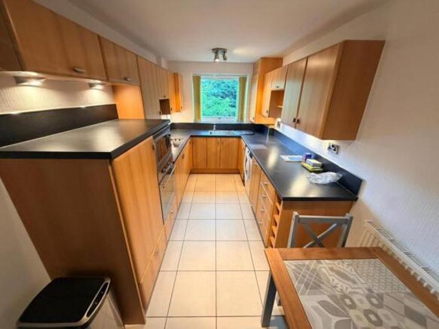 2 bedroom flat for rent in Holt Lane Court, Leeds, West Yorkshire, LS16