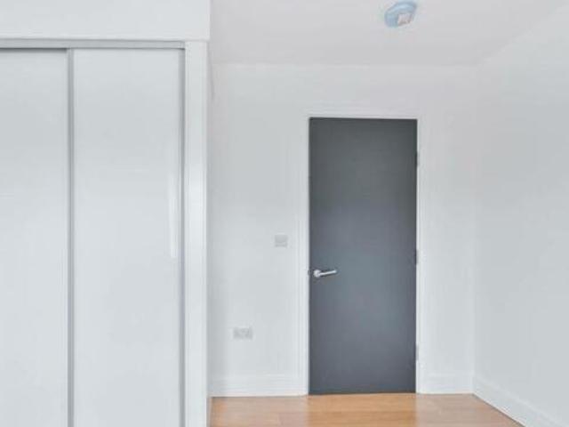 2 Bedroom Flat For Rent In Holborn, London