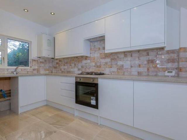2 bedroom flat for rent in Holbrook Road, Leicester, LE2