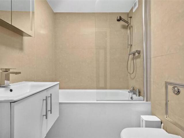 2 bedroom flat for rent in Holcroft Court, Clipstone Street, London, W1W