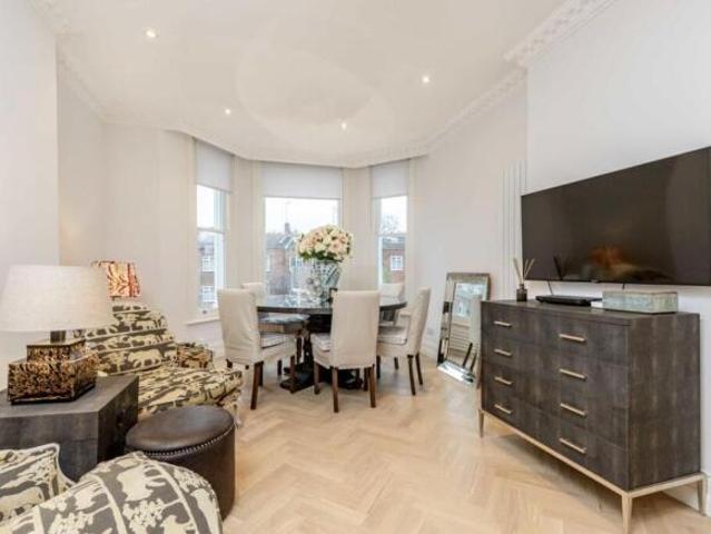 2 bedroom flat for rent in Holland Road, Holland Park, W14