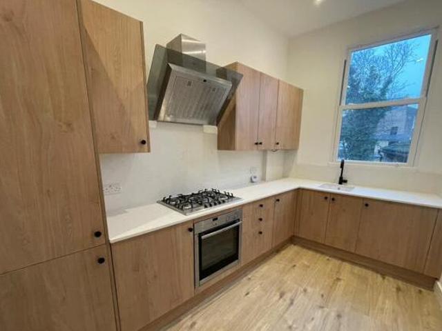 2 Bedroom Flat For Rent In Holloway