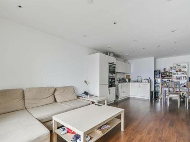 2 Bedroom Flat For Rent In Holloway, London
