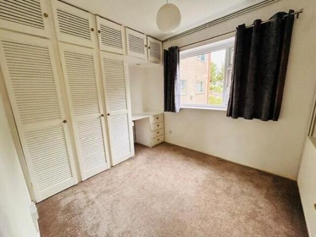 2 bedroom flat for rent in Hollybank Hill, Sittingbourne, ME10