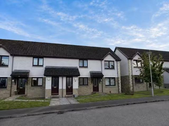 2 bedroom flat for rent in Holm Dell Place, Inverness, IV2