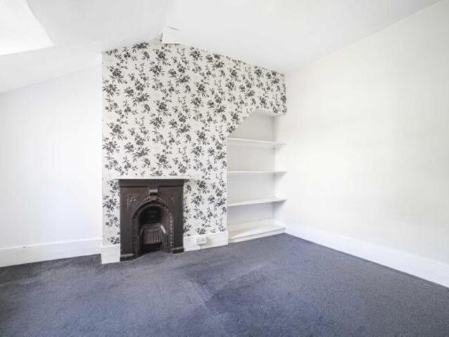2 bedroom flat for rent in Holmdene Avenue, Herne Hill, SE24