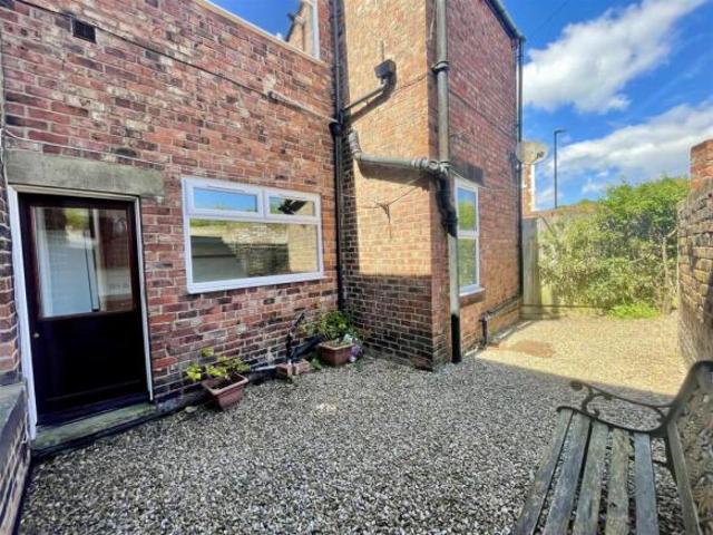 2 bedroom flat for rent in Holmwood Grove, Newcastle Upon Tyne, NE2