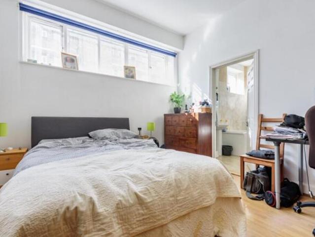 2 bedroom flat for rent in Hopewell Street, Camberwell, London, SE5