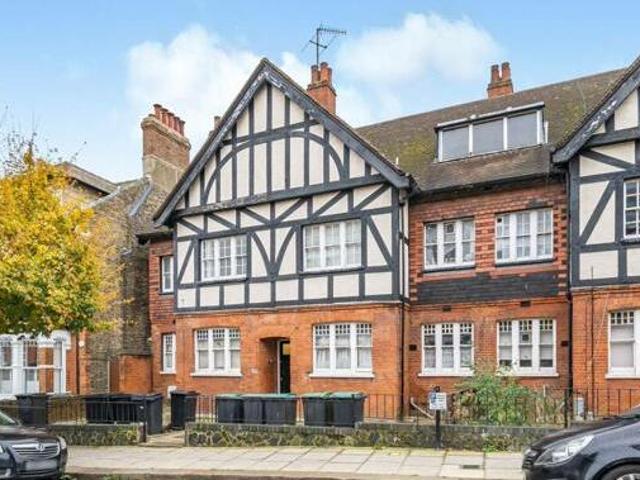 2 Bedroom Flat For Rent In Hornsey, London