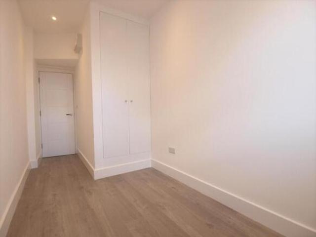 2 bedroom flat for rent in Hornsey Road, London, N19