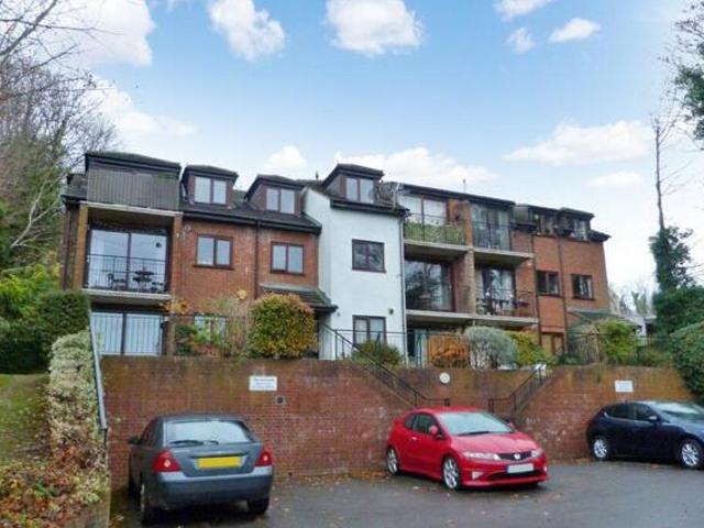 2 Bedroom Flat For Rent In Hospital Hill, Chesham