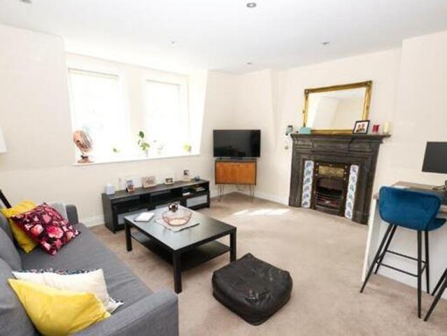 2 Bedroom Flat For Rent In Hove, East Sussex