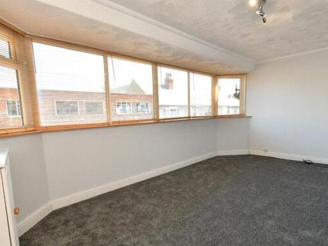 2 Bedroom Flat For Rent In Hoylake