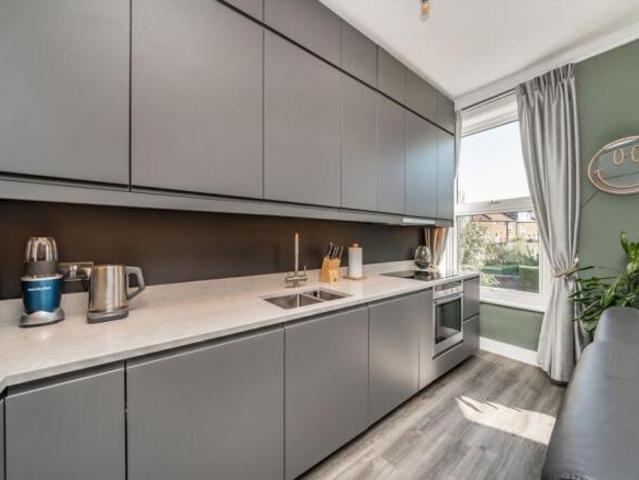 2 bedroom flat for rent in Huddleston Road, Tufnell Park, N7