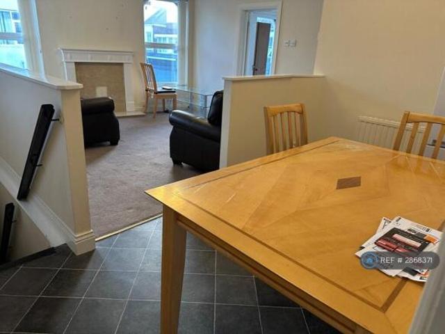 2 bedroom flat for rent in Hylton Road, Sunderland, SR4