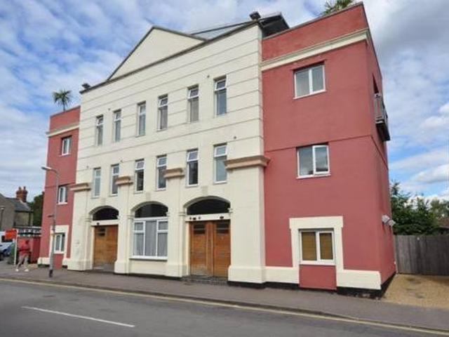 2 bedroom flat for rent in Ickleford Road Hitchin SG5
