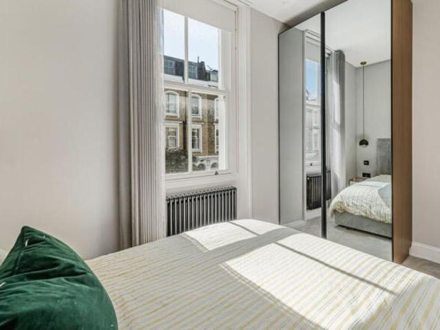 2 bedroom flat for rent in Ifield Road, London, SW10