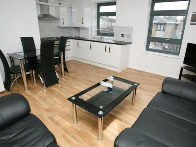 2 Bedroom Flat For Rent In Ilford