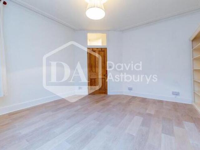 2 bedroom flat for rent in Inderwick Road, Crouch End, London, N8