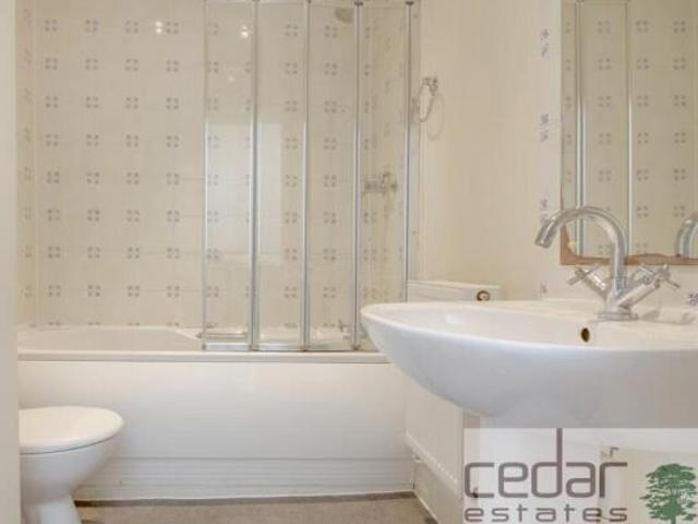 2 bedroom flat for rent in Inglewood Road, West Hampstead NW6