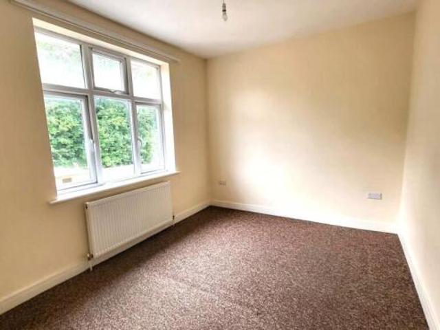 2 bedroom flat for rent in Ingmire Road, Bristol, BS5