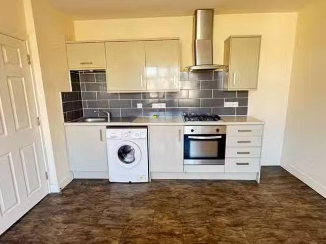 2 bedroom flat for rent in Ingmire Road, Bristol, BS5
