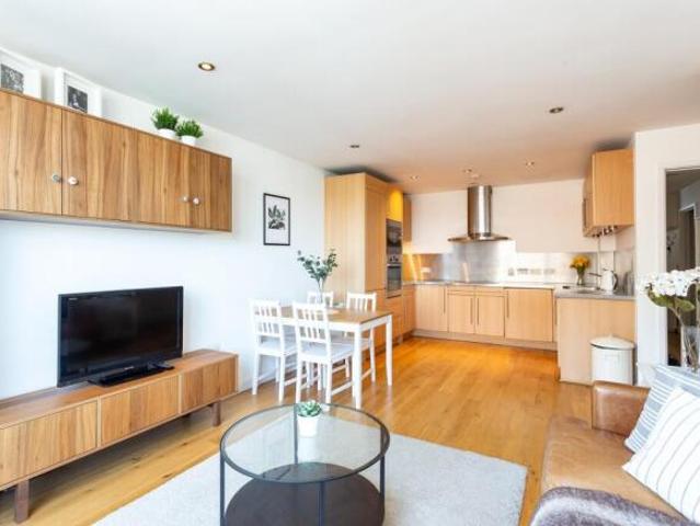 2 bedroom flat for rent in Inverness Street, London, NW1